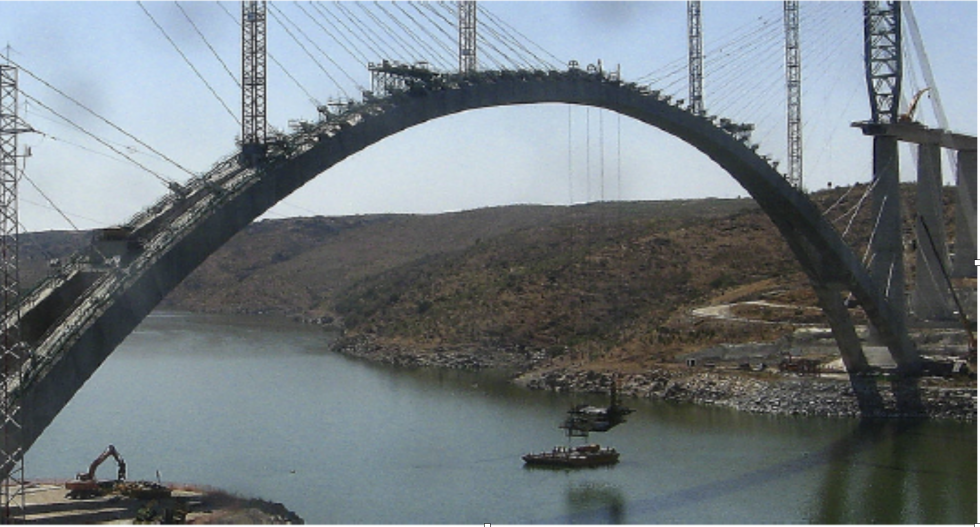 Formworks travelers for two different types of reinforced concrete arch ...