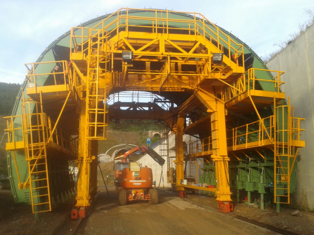 Bored tunnel form Caldearenas - Rúbrica Engineering