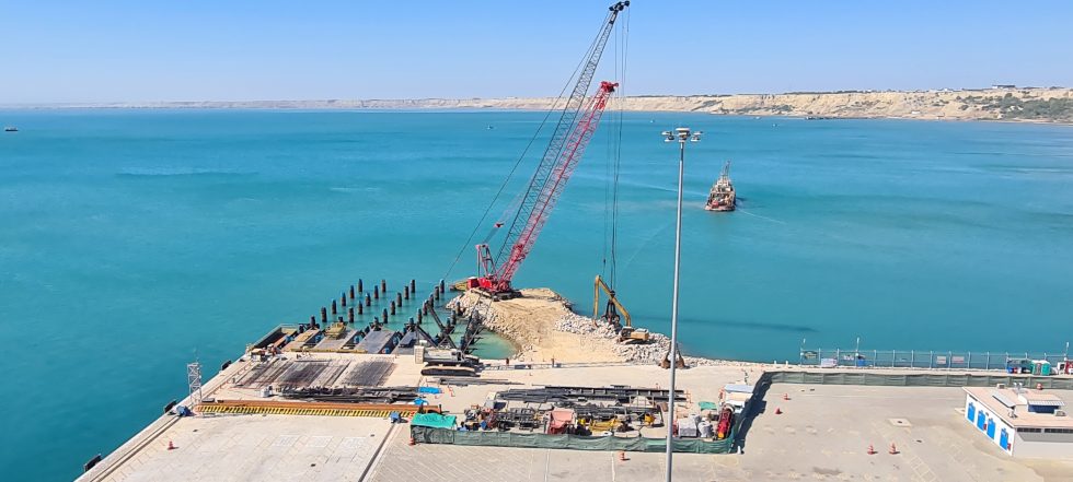 Self-launching falsework Paita port expansion - Rúbrica Engineering